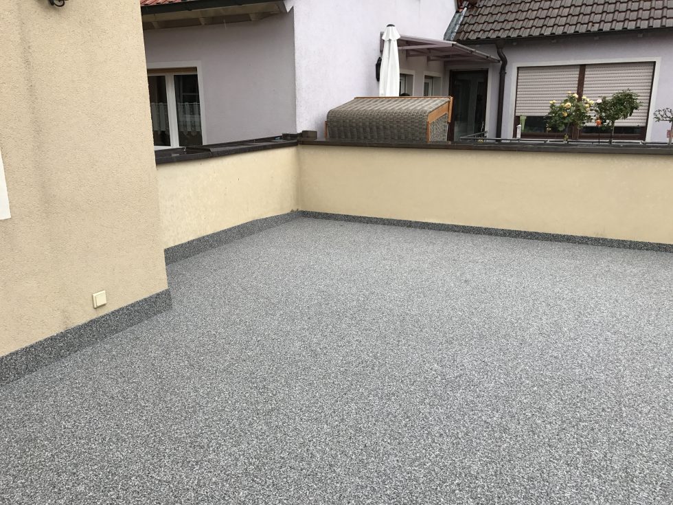 Bodenbeläge für Terrasse & Balkon aus Marmor | happySystem